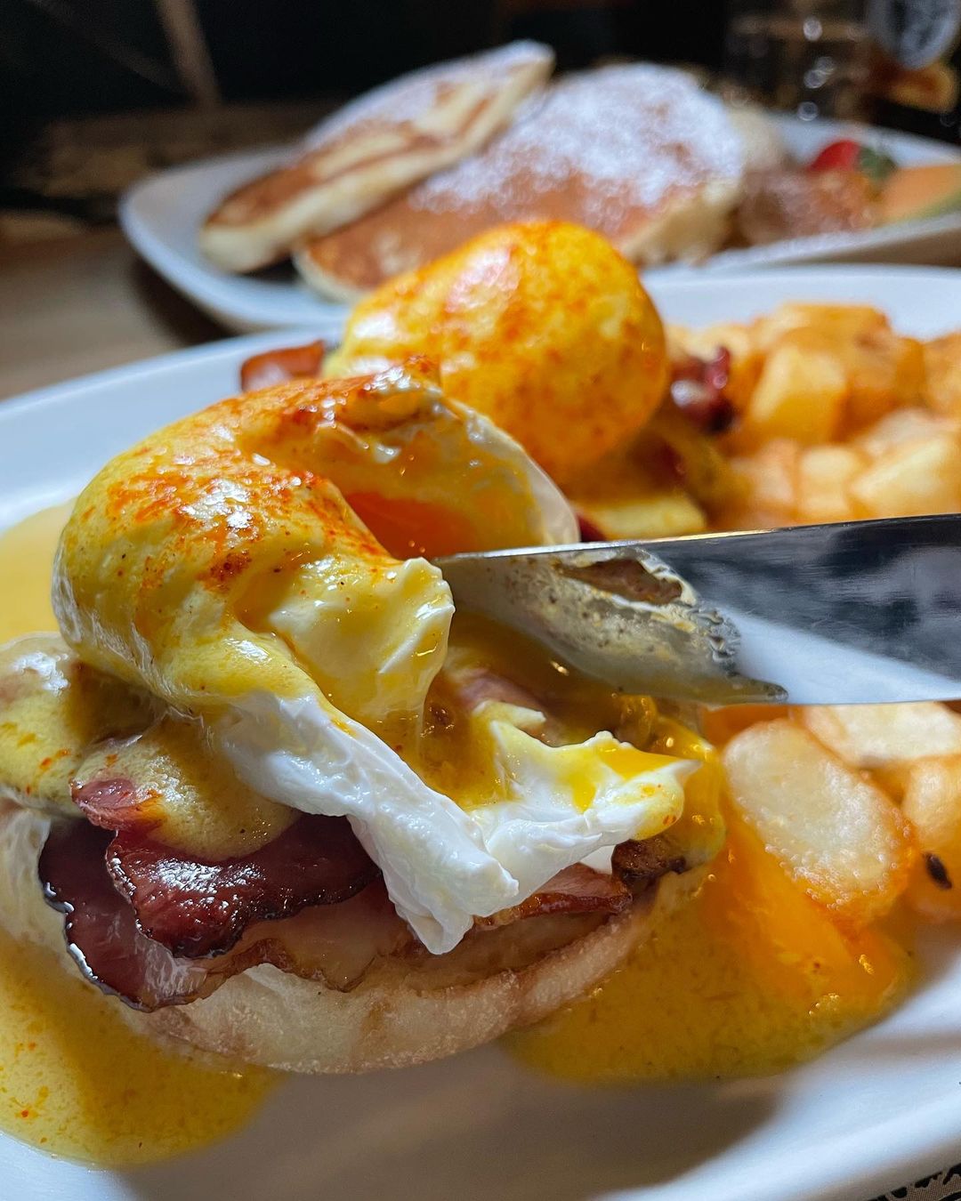 Tomahawk Restaurant Menu - Freshly Made Home-style Canadian Classics ...