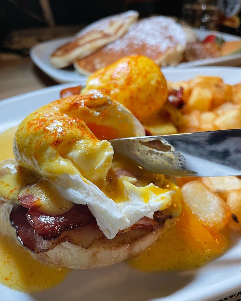 Tomahawk Restaurant Menu - Freshly Made Home-style Canadian Classics ...